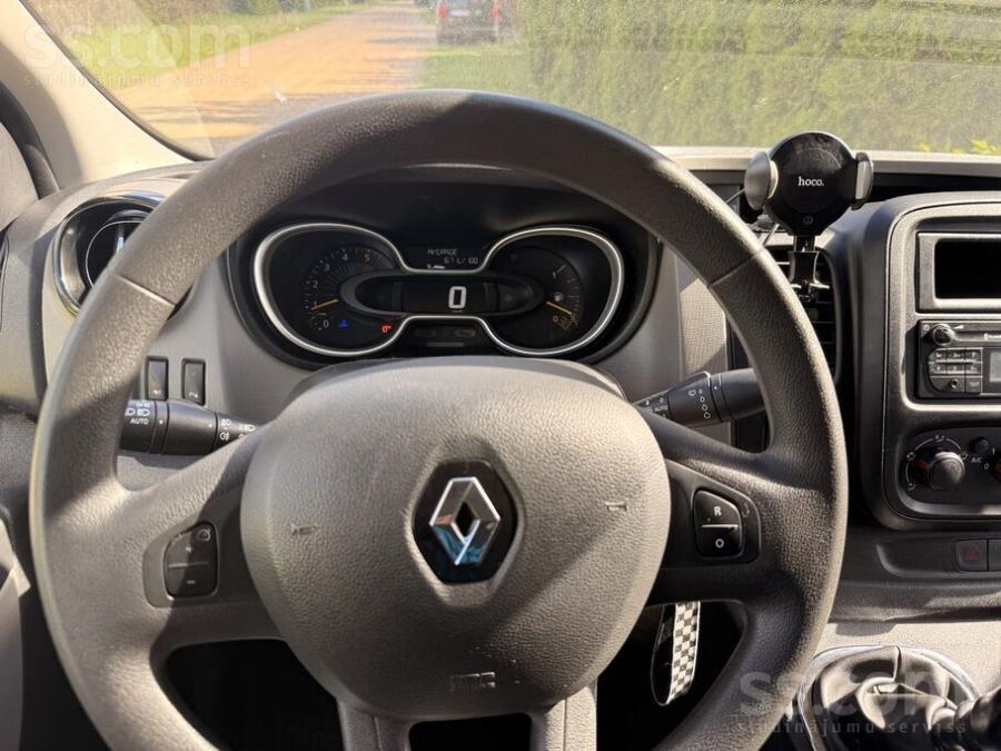White Renault Trafic 2017 in Ogre, with an engine capacity of 1.60 L and mileage of 187 thousand km for 11800 €, photo 3 on AUTOMOTO.COM.LV