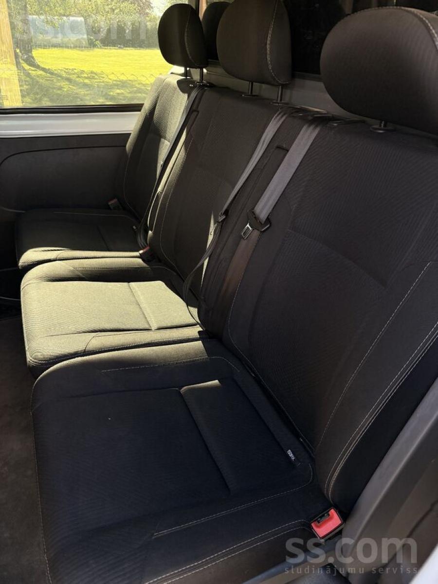 White Renault Trafic 2017 in Ogre, with an engine capacity of 1.60 L and mileage of 187 thousand km for 11800 €, photo 5 on AUTOMOTO.COM.LV