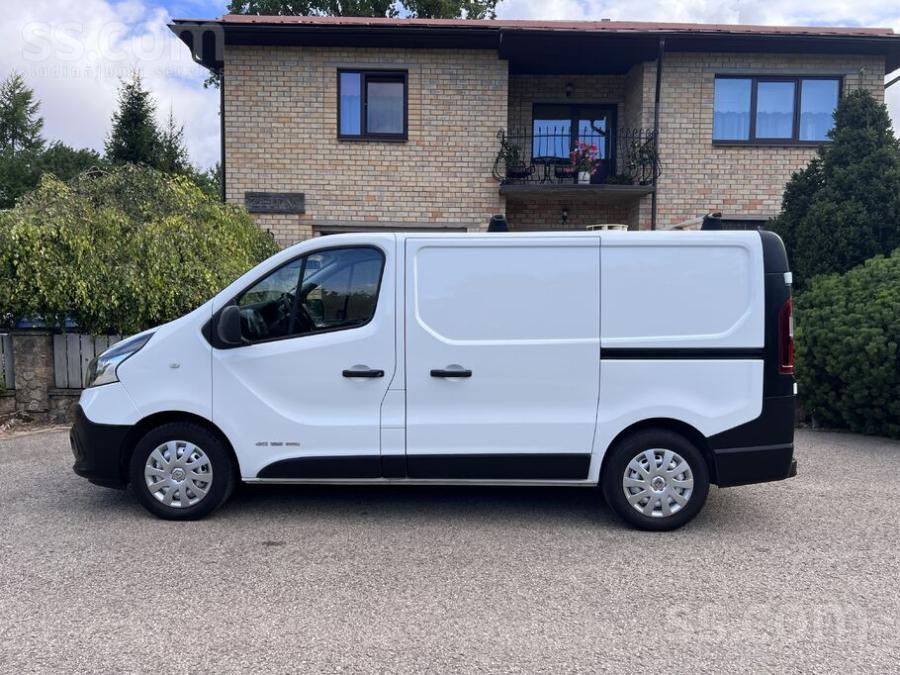 White Renault Trafic 2017 in Talsi, with an engine capacity of 1.60 L and mileage of 203 thousand km for 8900 €, photo 7 on AUTOMOTO.COM.LV