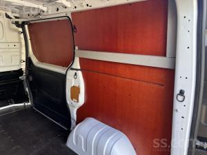 White Renault Trafic 2017 in Talsi, with an engine capacity of 1.60 L and mileage of 203 thousand km for 8900 €, photo 17 on AUTOMOTO.COM.LV