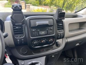 White Renault Trafic 2017 in Talsi, with an engine capacity of 1.60 L and mileage of 203 thousand km for 8900 €, photo 21 on AUTOMOTO.COM.LV