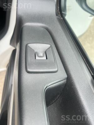 White Renault Trafic 2018 in Riga, with an engine capacity of 1.60 L and mileage of 178 thousand km for 9250 €, photo 15 on AUTOMOTO.COM.LV