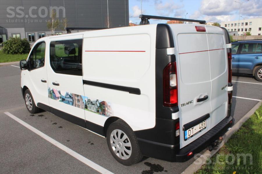 White Renault Trafic 2018 in Riga, with an engine capacity of 1.60 L and mileage of 98 thousand km for 14300 €, photo 5 on AUTOMOTO.COM.LV