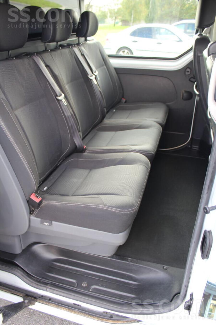 White Renault Trafic 2018 in Riga, with an engine capacity of 1.60 L and mileage of 98 thousand km for 14300 €, photo 13 on AUTOMOTO.COM.LV