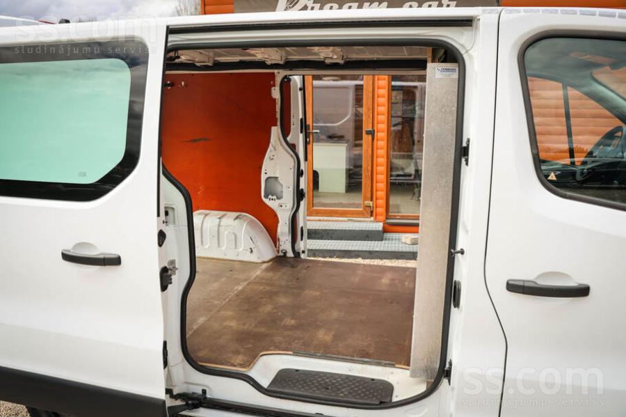 Balts Renault Trafic 2018 Tukums, ar dzinēja tilpumu 1.60 L un nobraukumu 311 tūkst. km par 100 €, foto 12 vietnē AUTOMOTO.COM.LV
