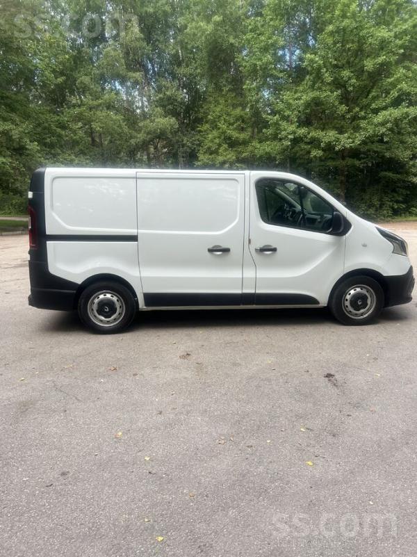 Balts Renault Trafic 2018 Rīga, ar dzinēja tilpumu 1.60 L un nobraukumu 178 tūkst. km par 8750 €, foto 3 vietnē AUTOMOTO.COM.LV