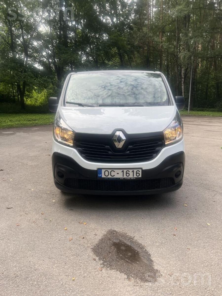 White Renault Trafic 2018 in Riga, with an engine capacity of 1.60 L and mileage of 178 thousand km for 8750 €, photo 7 on AUTOMOTO.COM.LV