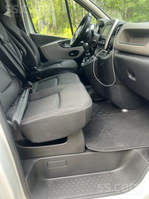 White Renault Trafic 2018 in Riga, with an engine capacity of 1.60 L and mileage of 178 thousand km for 8750 €, photo 15 on AUTOMOTO.COM.LV