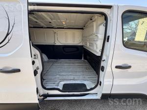 White Renault Trafic 2018 in Jekabpils, with an engine capacity of 1.60 L and mileage of 330 thousand km for 8700 €, photo 9 on AUTOMOTO.COM.LV