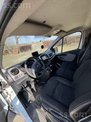 White Renault Trafic 2018 in Jekabpils, with an engine capacity of 1.60 L and mileage of 330 thousand km for 8700 €, photo 10 on AUTOMOTO.COM.LV