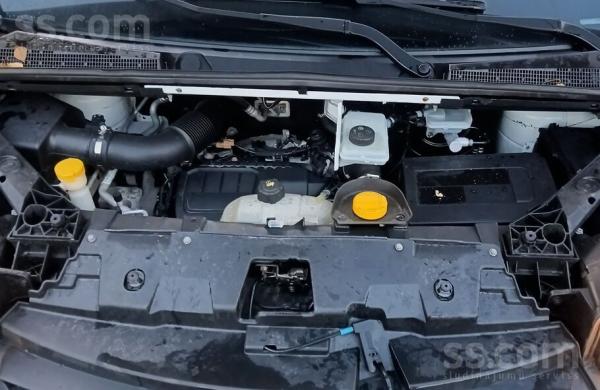 Рено Трафик 2018 в Тукумс на AUTOMOTO.COM.LV Белый Рено Трафик 2018 в Тукумс, объемом двигателя 1.60 л и пробегом 254 тыс. км за 13000 €, фото 10 на AUTOMOTO.COM.LV