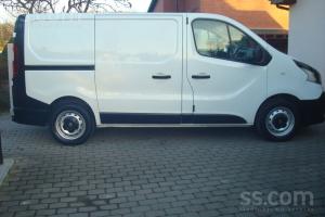 White Renault Trafic 2019 in Riga, with an engine capacity of 1.60 L and mileage of 174 thousand km for 4650 €, photo 2 on AUTOMOTO.COM.LV