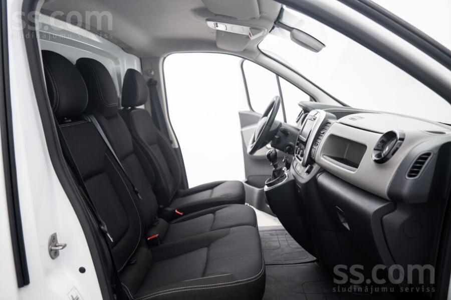 Balts Renault Trafic 2019 Tallina, ar dzinēja tilpumu 1.60 L un nobraukumu 173 tūkst. km par 11999 €, foto 10 vietnē AUTOMOTO.COM.LV