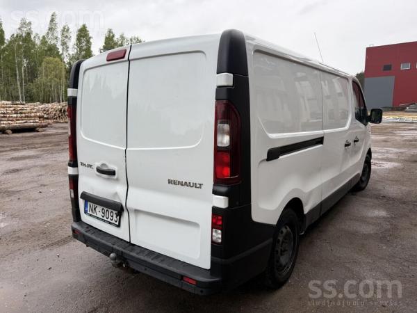 White Renault Trafic 2019 in Preili, with an engine capacity of 1.60 L and mileage of 155 thousand km for 9900 €, photo 4 on AUTOMOTO.COM.LV