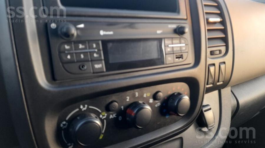 Balts Renault Trafic 2019 Rīga, ar dzinēja tilpumu 1.60 L un nobraukumu 173 tūkst. km par 8800 €, foto 14 vietnē AUTOMOTO.COM.LV