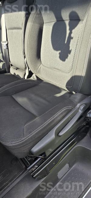 Balts Renault Trafic 2019 Valmiera, ar dzinēja tilpumu 1.60 L un nobraukumu 217 tūkst. km par 15500 €, foto 9 vietnē AUTOMOTO.COM.LV