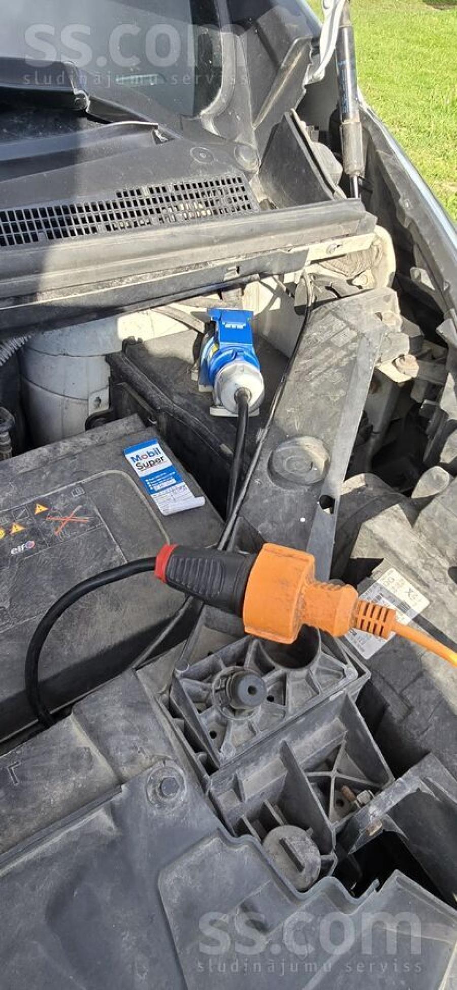 Balts Renault Trafic 2019 Valmiera, ar dzinēja tilpumu 1.60 L un nobraukumu 217 tūkst. km par 15500 €, foto 12 vietnē AUTOMOTO.COM.LV