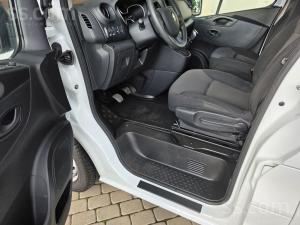 White Renault Trafic 2019 in Riga, with an engine capacity of 1.60 L and mileage of 114 thousand km for 12950 €, photo 12 on AUTOMOTO.COM.LV