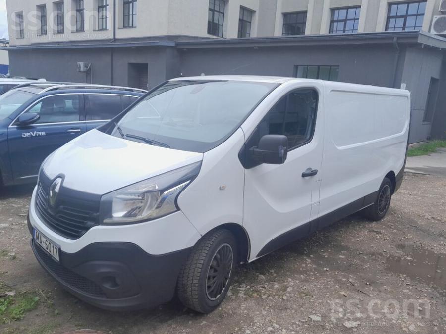 White Renault Trafic 2019 in Riga, with an engine capacity of 1.60 L and mileage of 285 thousand km for 6600 €, photo 4 on AUTOMOTO.COM.LV
