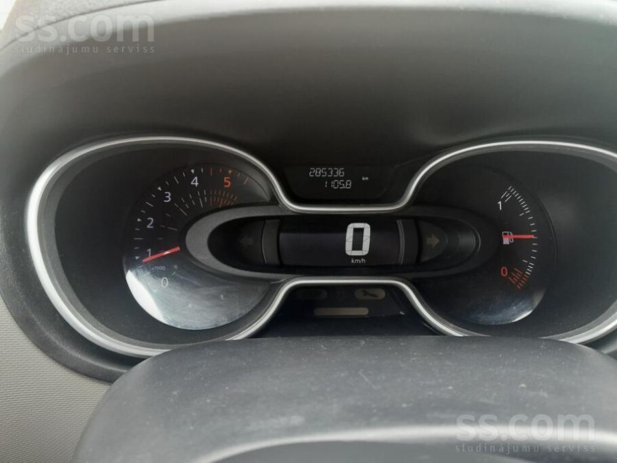 White Renault Trafic 2019 in Riga, with an engine capacity of 1.60 L and mileage of 285 thousand km for 6600 €, photo 9 on AUTOMOTO.COM.LV