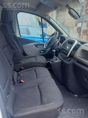 White Renault Trafic 2019 in Riga, with an engine capacity of 1.60 L and mileage of 285 thousand km for 6600 €, photo 10 on AUTOMOTO.COM.LV