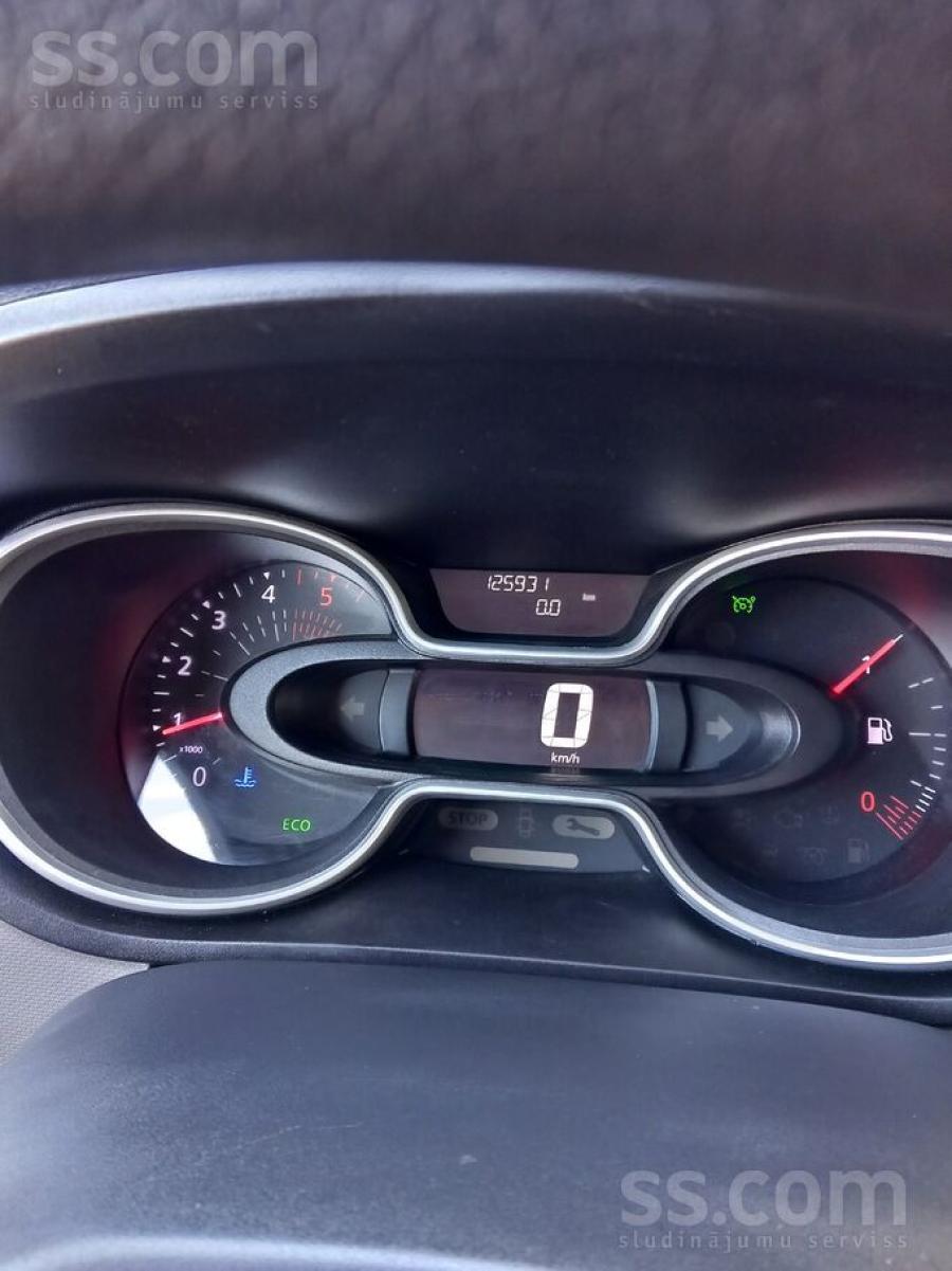 White Renault Trafic 2019 in Gulbene, with an engine capacity of 1.60 L and mileage of 126 thousand km for 14000 €, photo 5 on AUTOMOTO.COM.LV