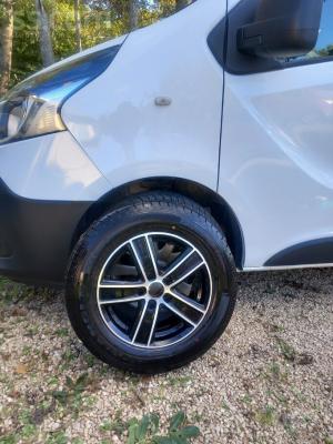 White Renault Trafic 2019 in Gulbene, with an engine capacity of 1.60 L and mileage of 126 thousand km for 14000 €, photo 14 on AUTOMOTO.COM.LV
