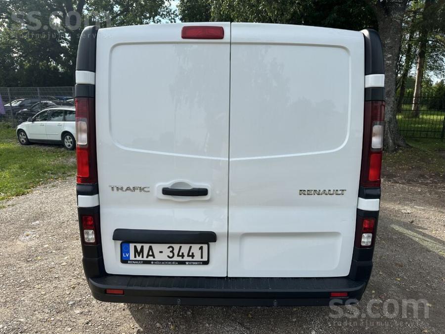 Balts Renault Trafic 2019 Rīga, ar dzinēja tilpumu 1.60 L un nobraukumu 130 tūkst. km par 9995 €, foto 5 vietnē AUTOMOTO.COM.LV