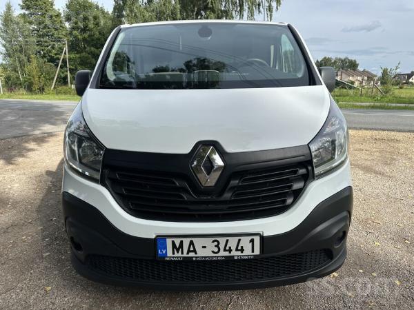 White Renault Trafic 2019 in Riga, with an engine capacity of 1.60 L and mileage of 130 thousand km for 9995 €, photo 9 on AUTOMOTO.COM.LV