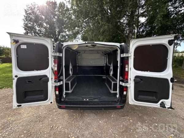 White Renault Trafic 2019 in Riga, with an engine capacity of 1.60 L and mileage of 130 thousand km for 9995 €, photo 10 on AUTOMOTO.COM.LV
