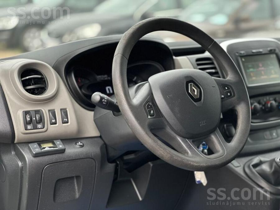 White Renault Trafic 2019 in Jelgava, with an engine capacity of 1.60 L and mileage of 0 thousand km for 15900 €, photo 9 on AUTOMOTO.COM.LV