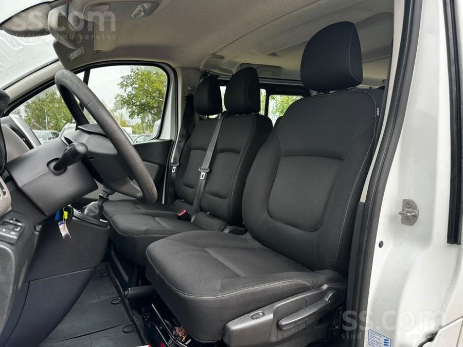 White Renault Trafic 2019 in Jelgava, with an engine capacity of 1.60 L and mileage of 0 thousand km for 15900 €, photo 10 on AUTOMOTO.COM.LV