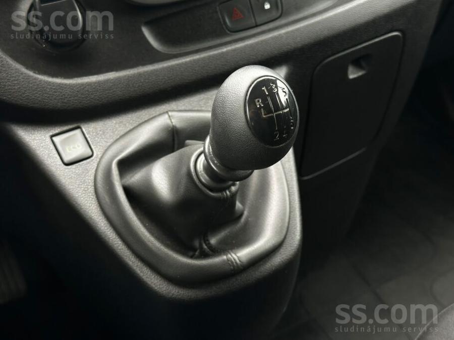 White Renault Trafic 2019 in Jelgava, with an engine capacity of 1.60 L and mileage of 0 thousand km for 15900 €, photo 25 on AUTOMOTO.COM.LV