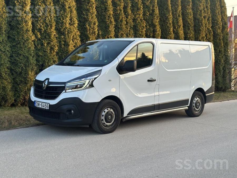 White Renault Trafic 2020 in Riga, with an engine capacity of 2.00 L and mileage of 142 thousand km for 9700 €, photo 1 on AUTOMOTO.COM.LV