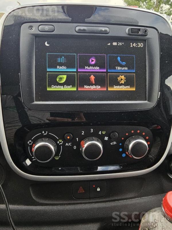 White Renault Trafic 2020 in Riga, with an engine capacity of 2.00 L and mileage of 130 thousand km for 11900 €, photo 5 on AUTOMOTO.COM.LV