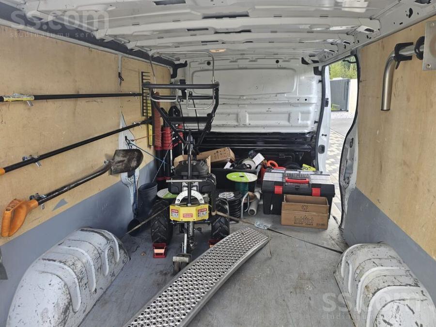 Balts Renault Trafic 2020 Rīga, ar dzinēja tilpumu 2.00 L un nobraukumu 130 tūkst. km par 12200 €, foto 7 vietnē AUTOMOTO.COM.LV