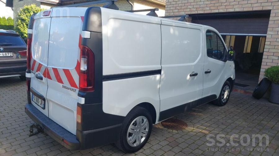 White Renault Trafic 2020 in Riga, with an engine capacity of 2.00 L and mileage of 0 thousand km for 10385 €, photo 7 on AUTOMOTO.COM.LV