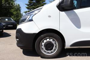 White Renault Trafic 2021 in Riga, with an engine capacity of 2.00 L and mileage of 129 thousand km for 16800 €, photo 22 on AUTOMOTO.COM.LV