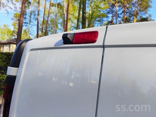 Белый Рено Трафик 2021 в Юрмала, объемом двигателя 2.00 л и пробегом 135 тыс. км за 11900 €, фото 7 на AUTOMOTO.COM.LV
