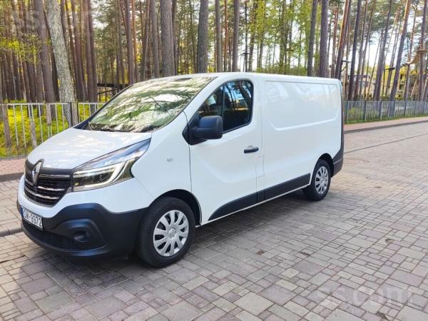 Белый Рено Трафик 2021 в Юрмала, объемом двигателя 2.00 л и пробегом 135 тыс. км за 12200 €, фото 2 на AUTOMOTO.COM.LV