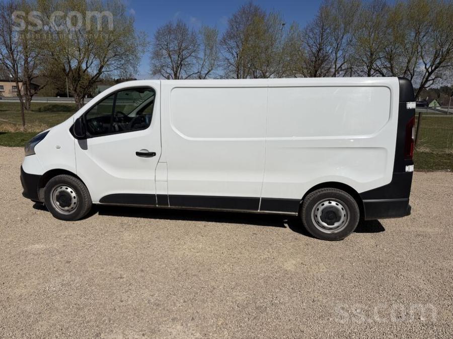 White Renault Trafic 2021 in Ogre, with an engine capacity of 2.00 L and mileage of 139 thousand km for 15800 €, photo 7 on AUTOMOTO.COM.LV