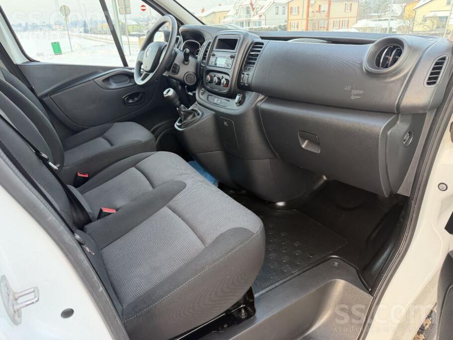 White Renault Trafic 2021 in Ogre, with an engine capacity of 2.00 L and mileage of 139 thousand km for 15800 €, photo 10 on AUTOMOTO.COM.LV