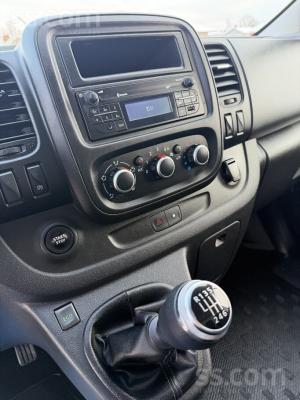 White Renault Trafic 2021 in Ogre, with an engine capacity of 2.00 L and mileage of 139 thousand km for 15800 €, photo 11 on AUTOMOTO.COM.LV
