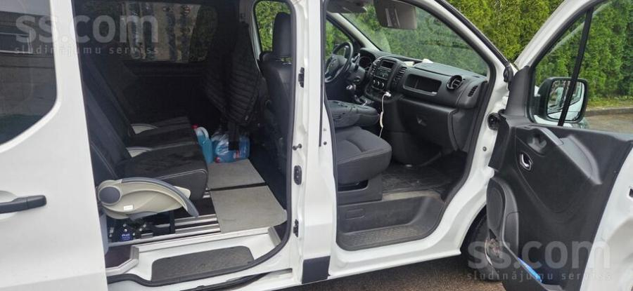 White Renault Trafic 2021 in Riga, with an engine capacity of 2.00 L and mileage of 106 thousand km for 18900 €, photo 4 on AUTOMOTO.COM.LV