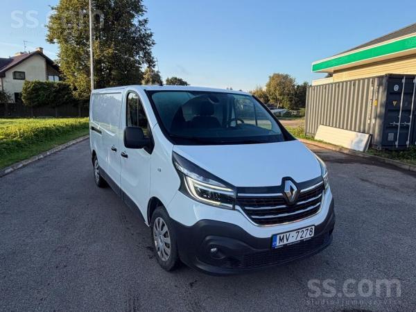 White Renault Trafic 2021 in Riga, with an engine capacity of 2.00 L and mileage of 147 thousand km for 16505 €, photo 4 on AUTOMOTO.COM.LV