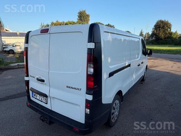 White Renault Trafic 2021 in Riga, with an engine capacity of 2.00 L and mileage of 147 thousand km for 16505 €, photo 7 on AUTOMOTO.COM.LV