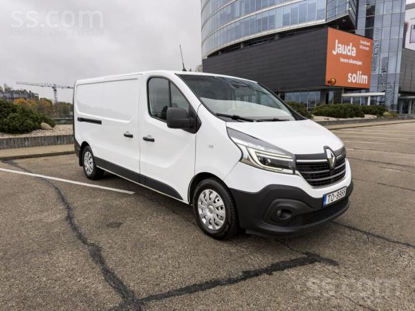 White Renault Trafic 2021 in Riga, with an engine capacity of 2.00 L and mileage of 192 thousand km for 16500 €, photo 6 on AUTOMOTO.COM.LV