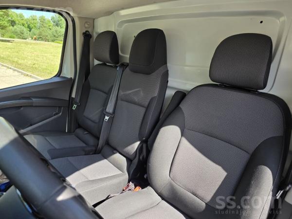Balts Renault Trafic 2022 Rīga, ar dzinēja tilpumu 2.00 L un nobraukumu 41 tūkst. km par 20900 €, foto 10 vietnē AUTOMOTO.COM.LV