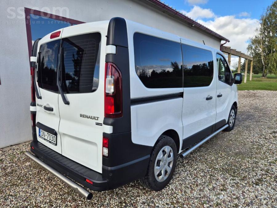 Белый Рено Трафик 2022 в Тукумс, объемом двигателя 2.00 л и пробегом 136 тыс. км за 20200 €, фото 5 на AUTOMOTO.COM.LV