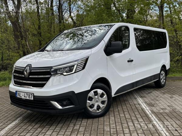 White Renault Trafic 2023 in Riga, with an engine capacity of 2.00 L and mileage of 49 thousand km for 2000 €, photo 1 on AUTOMOTO.COM.LV